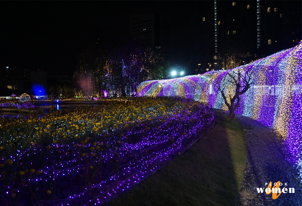พาชมงาน ''ศิลป์แสง แห่งแรงบันดาลใจ'' สวนไฟสุดอลังการกลางกรุงเทพฯ